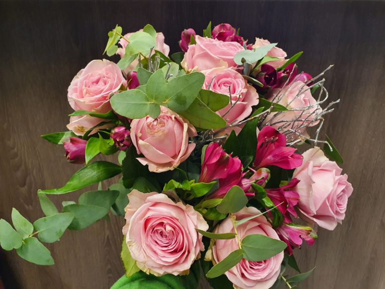 Bukett i rosa toner | Blomsterperrongen