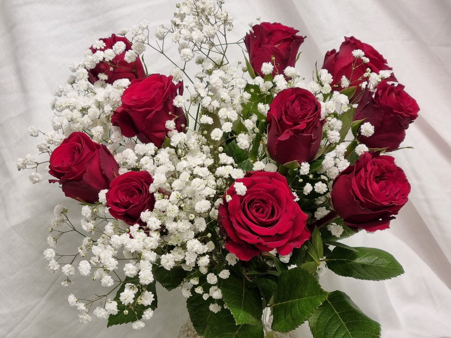 Røde roser med slør | Blomsterperrongen